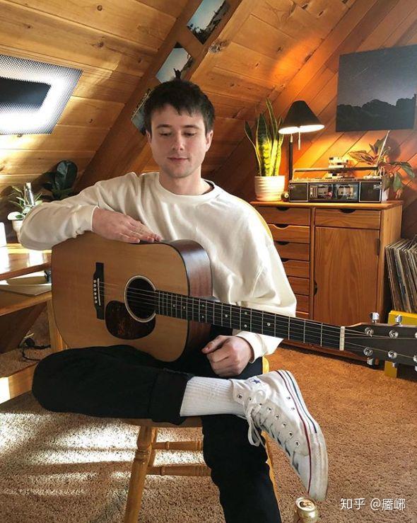 如何评价歌手Alec Benjamin？ - 知乎