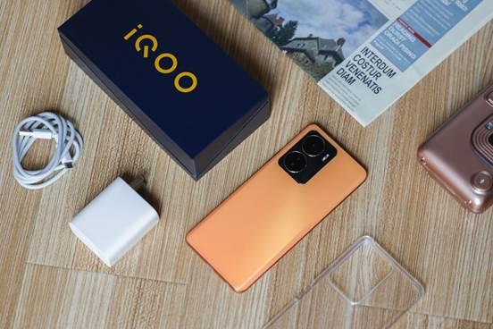 iQOO Z6评测：80W快充加身 千元机卷王是它？ - 知乎