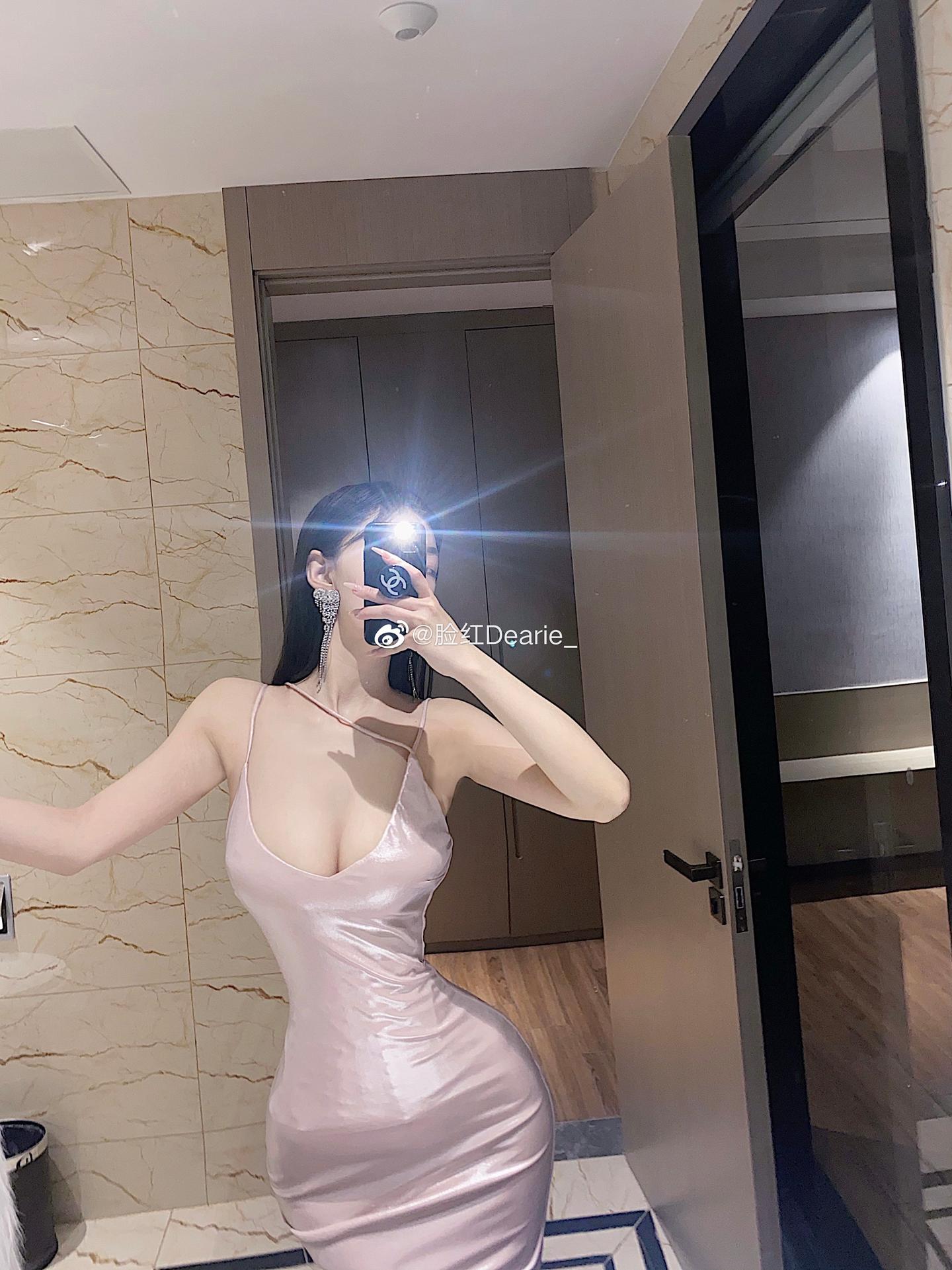 完美的女神脸红Dearie 微密圈系列写真套图&视频【153套+22G】 - 知乎