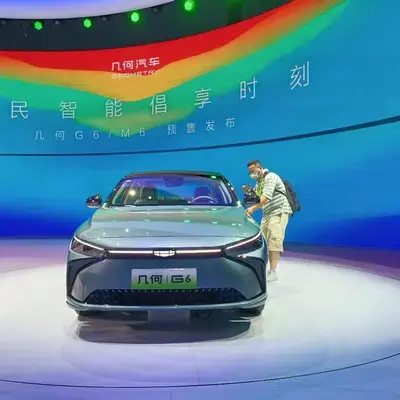 20万元以内首搭鸿蒙系统的车型，几何G6/M6有望9月底上市 - 知乎