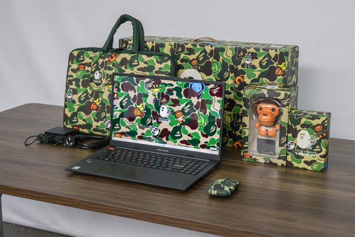 华硕无畏15i BAPE®联名限定版笔记本图赏 - 知乎