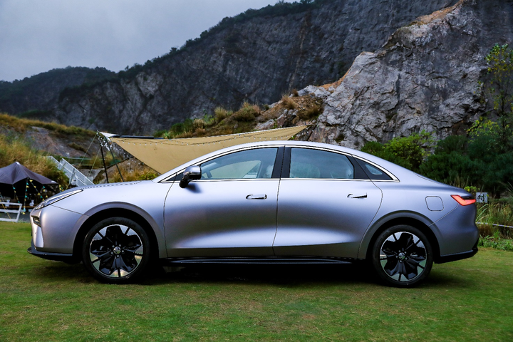 上市即交付！纯电智能潮跑合创A06 17.98万元起售 - 知乎