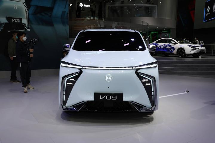 合创V09亮相广州车展,缘何被指抄袭广汽传祺？ - 知乎