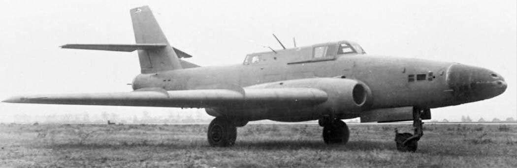 IL-2的继承人前苏联重型攻击机IL-102 - 知乎