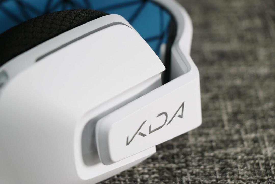 如何评价罗技G733无线游戏耳机？ - 知乎