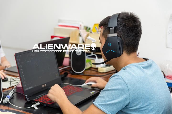 两千的Alienware AW988电竞无线耳机是一种怎样的体验 - 知乎