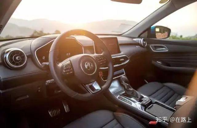 金九银十，上汽双子名爵HS和荣威RX5 MAX怎么选 - 知乎