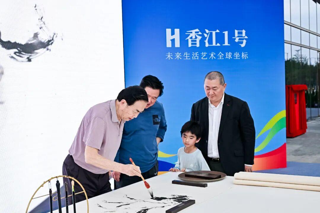 迎全运！袁熙坤“双奥”艺术成就展亮相香江1号 - 知乎