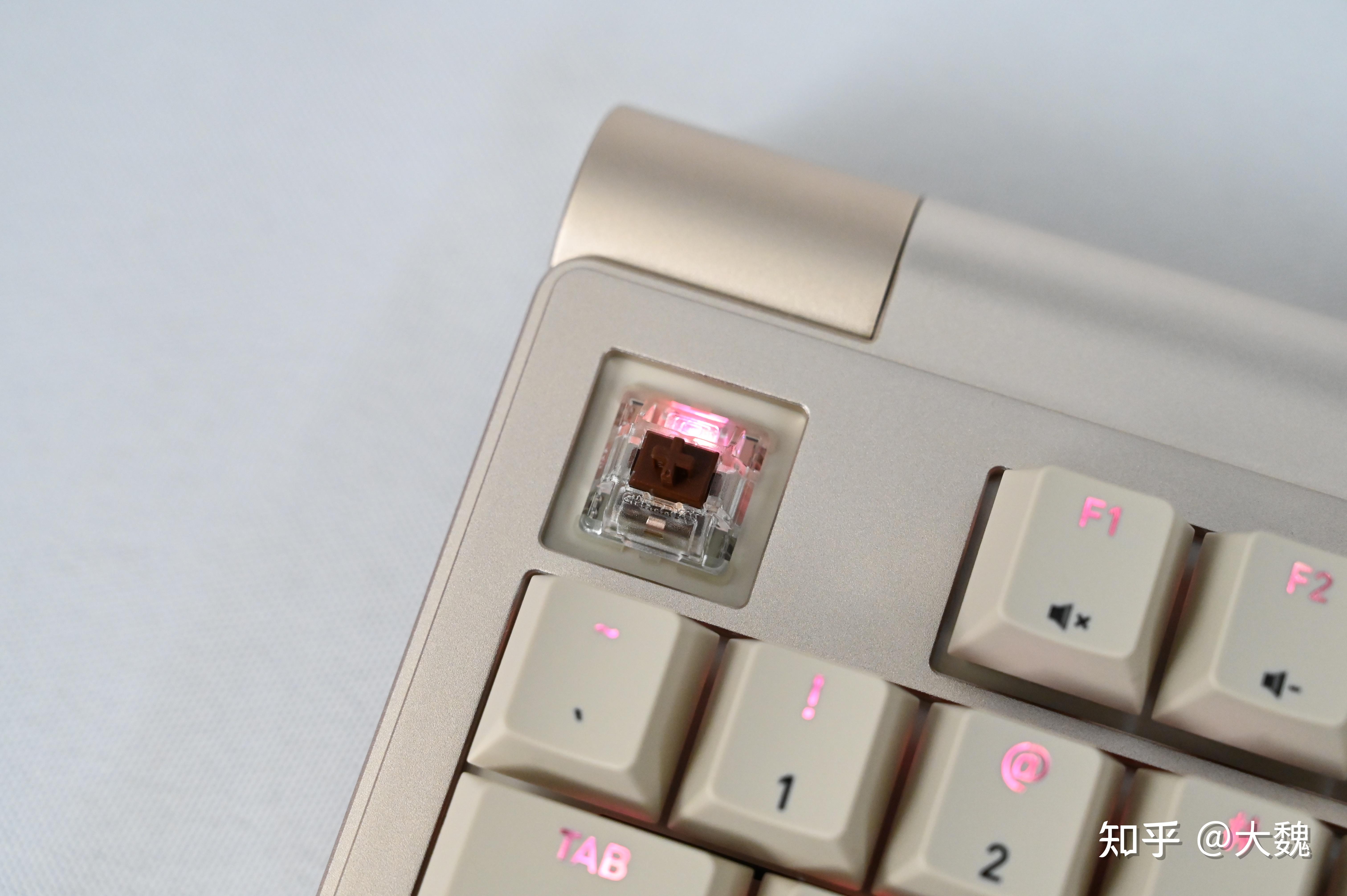 没有军火箱的外设“军火”——Cherry MX8.3