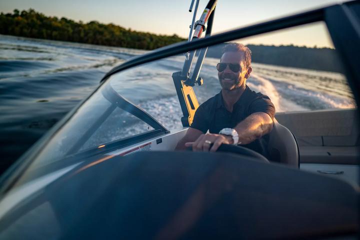 探索精彩水上生活 | Bayliner VR6 Bowrider - 知乎