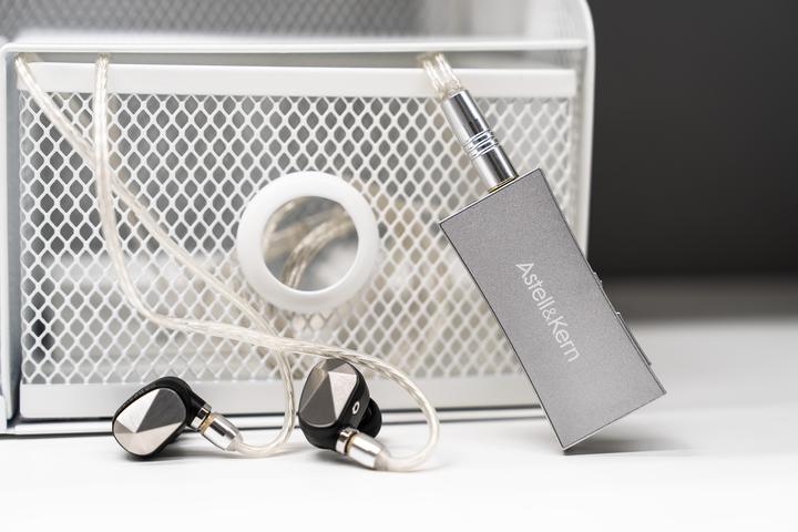 AK最强小尾巴：Astell&Kern HC4体验有感 - 知乎