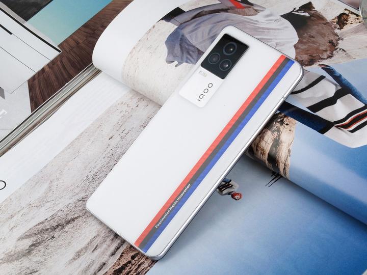 vivoX60 Pro+和iQOO7哪个好？原来1800元的差价，都体现在这几处 - 知乎