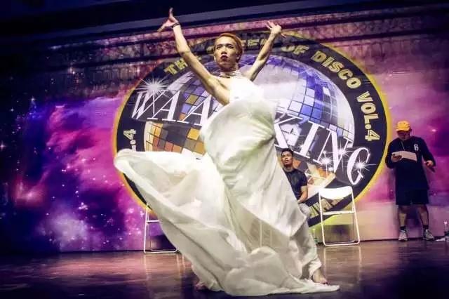 “我是为waacking而生的人 ！” - AC - 知乎