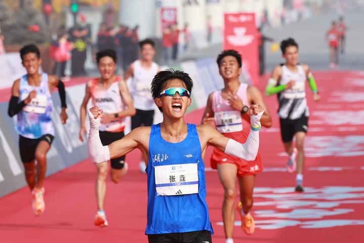 湖北队马拉松的“新门面” #张垚 - 知乎