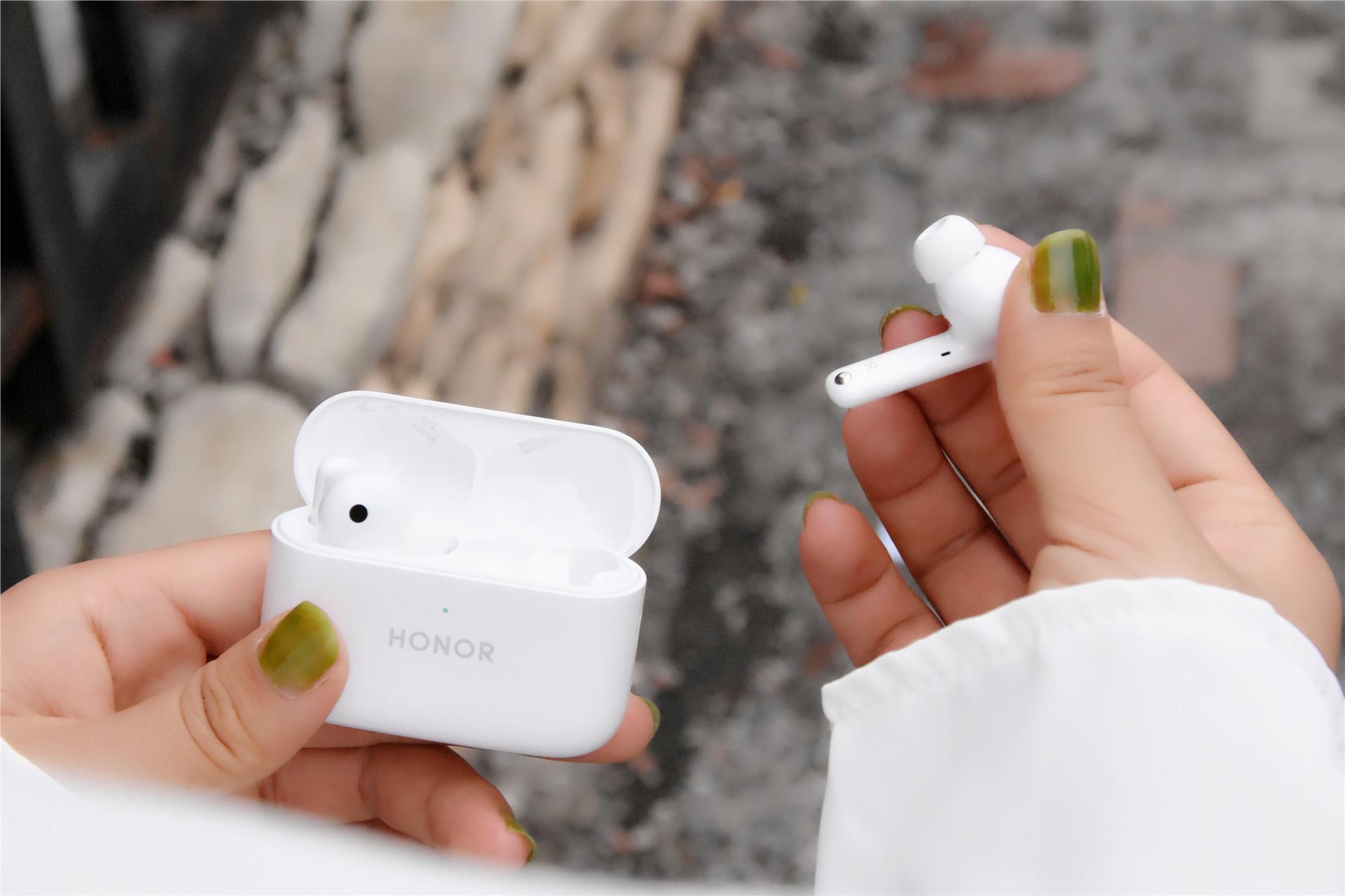 荣耀Earbuds 2SE，主动降噪+32小时长续航，真的值得买吗？ - 知乎