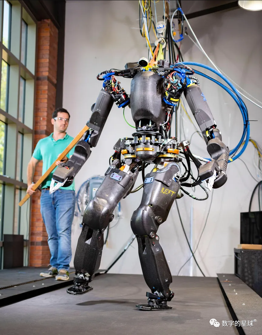 IHMC的一个多才多艺的人形机器人 - Nadia - 知乎