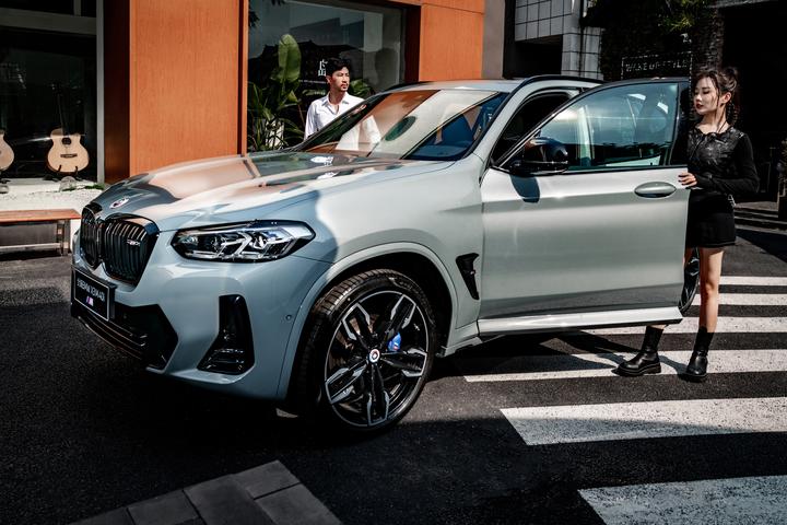 尖叫吧 前方核能 澎湃激情，『一触即发』 M Performance Automobile 宝马M50周年 ，骏宝行燃擎热血 - 知乎