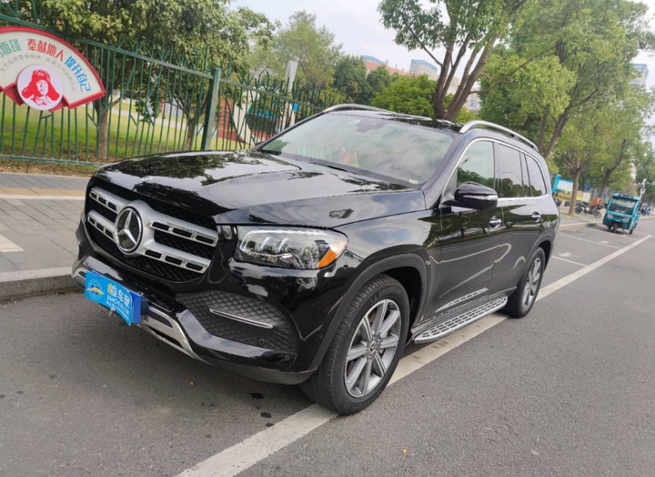 两年就开了12万公里！这辆奔驰GLS比新车节约几十万，值得买吗？ - 知乎