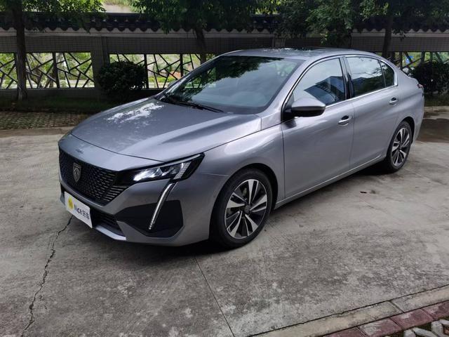 抢先试驾东风标致新408：售10.57万起很厚道，动力才是最值钱的！ - 知乎