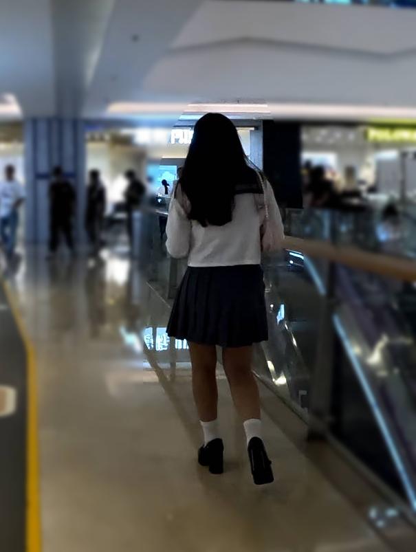 【搭讪日记(2)】JK短裙白袜小皮鞋 - 知乎
