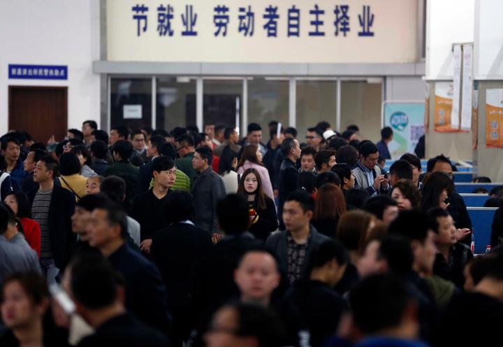 该不该找门槛低的工作过渡：低门槛的工作都做不好，还幻想过渡？ 知乎 