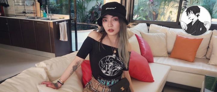 拒绝领奖 送TT飞机杯，VaVa是真的keep it real - 知乎