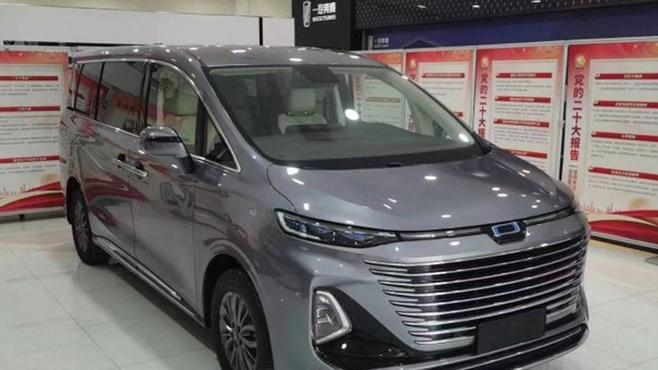 奔腾新MPV M9或4月上市！比红旗HQ9大 价格便宜一半 - 知乎