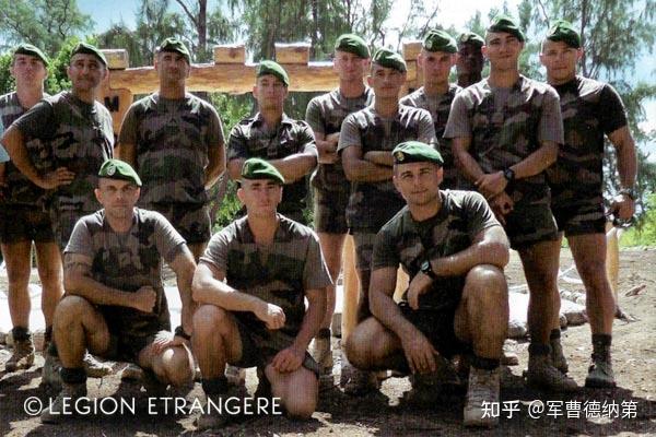 法国外籍军团的着装 - 知乎