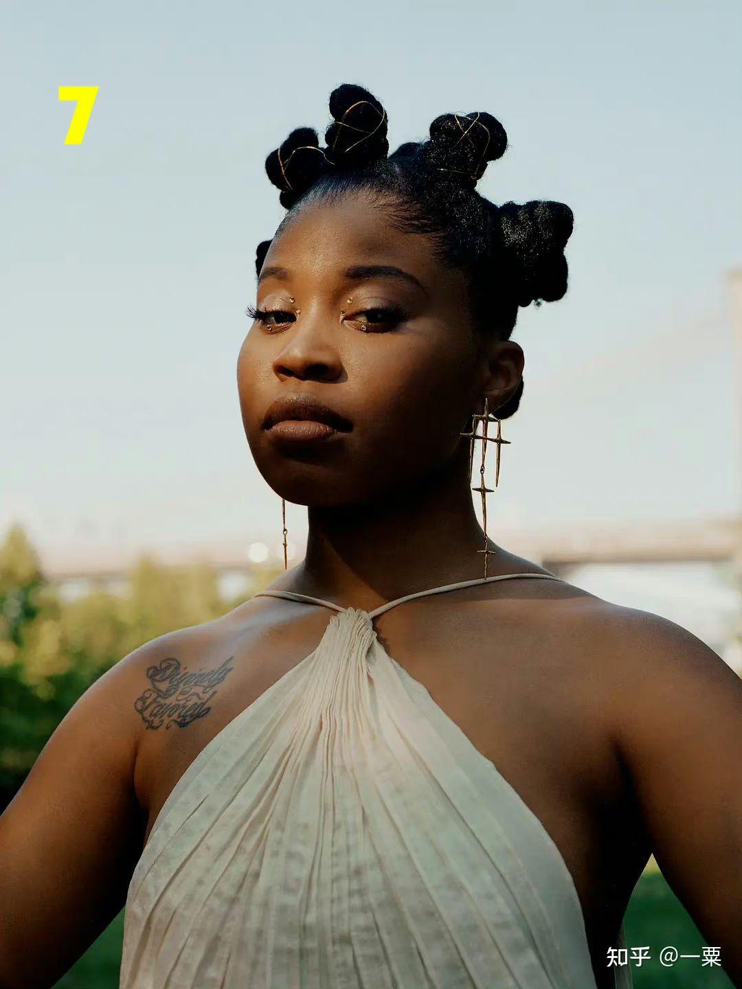 如何评价《变形金刚：超能勇士崛起》？ - 知乎