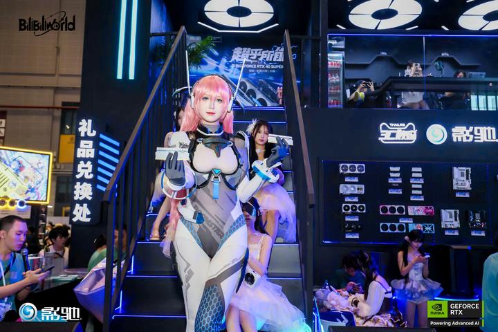 BW2024挤爆了！影驰展台狂送显卡，星曜娘惊艳众人 - 知乎