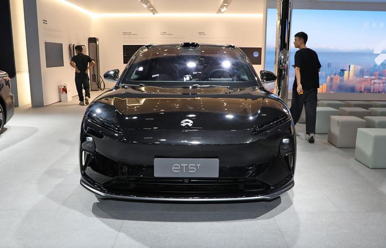 双猎对决，极氪007GT与蔚来ET5T谁更值得年轻人冲？ - 知乎