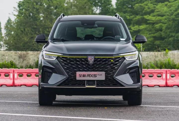 国产紧凑型SUV对决：荣威RX5 PLUS对比哈弗H6 - 知乎