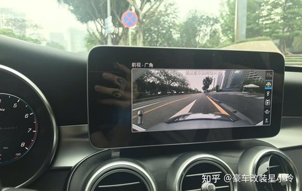 新款奔驰C200L改装360全景影像系统，特别的视图让你更安心驾驶 - 知乎