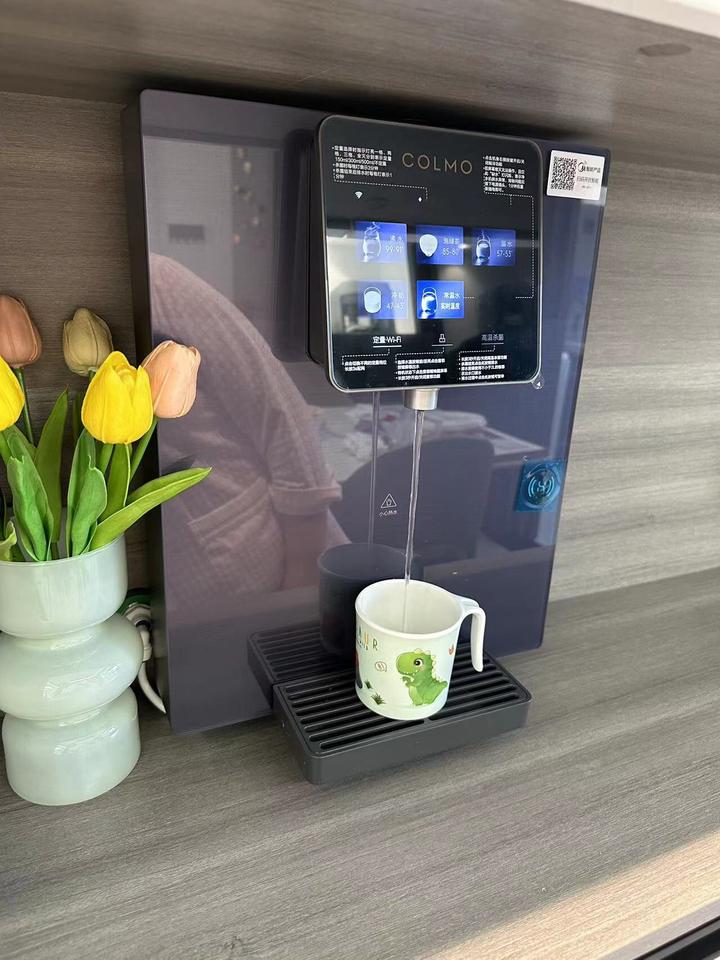 享受生活的小幸福！COLMO CWG-DA01 家用净水器，全通量匹配高温杀菌，智能感应取水，制冷加热直饮一体，打造纯净健康生活体验！ - 知乎