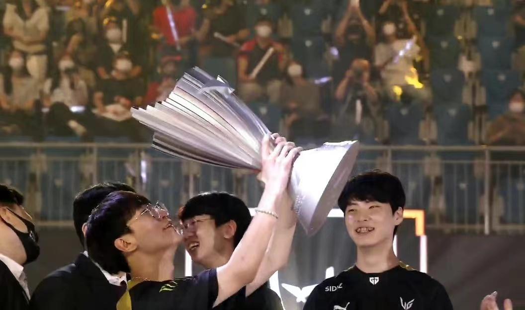2022 LCK 夏季总决赛 GEN.G 3:0 T1 夺队史联赛首冠，对此你有什么想说的？ - 知乎