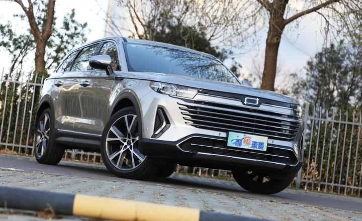 中大型SUV售价13.49万起，全系搭载2.0T，一汽奔腾T99适合谁？ - 知乎