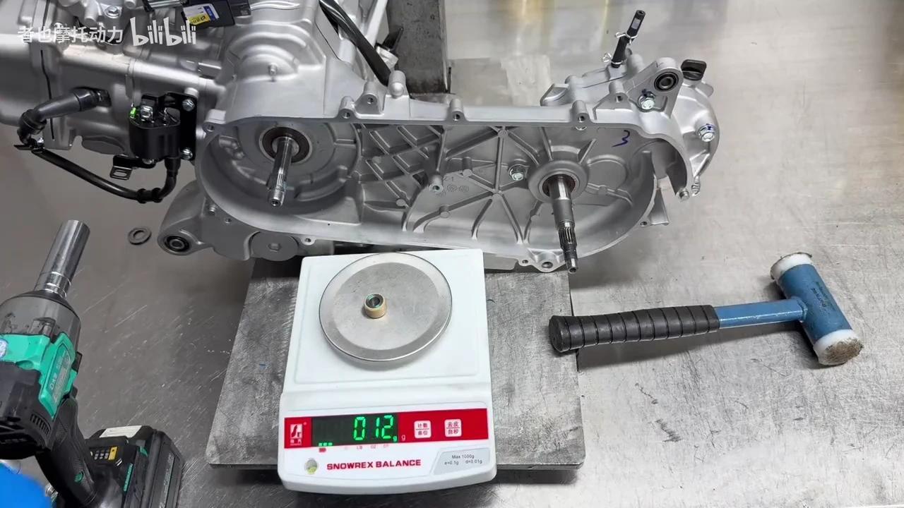 春风复古踏板150AURA发动机拆解，这是春风自己的发动机，将来会搭载到春风所有150踏板发动机上 - 知乎