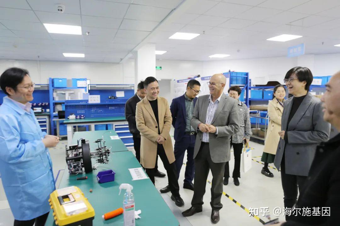 欢迎澳大利亚堪培拉大学Simon Hoy教授及宁波大学商学院一行来我司参观交流 - 知乎