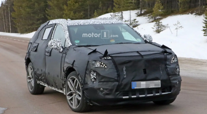 15万买凯迪拉克？XT3曝光对标Q2L，或配1.5T+9AT，空间是短板 - 知乎