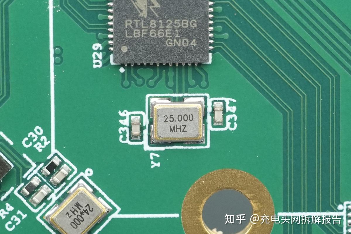 自带全尺寸M.2硬盘接口设计，易有云EasePi A2小主机拆解 - 知乎