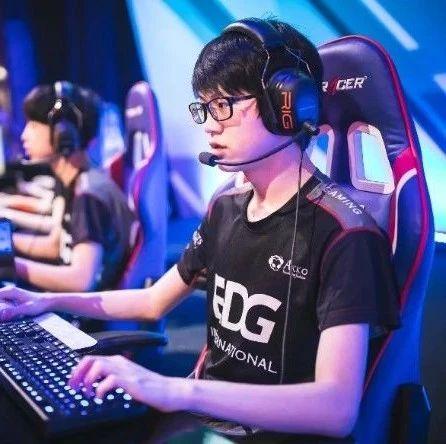 LOL：Meiko解锁LPL三百胜成就，成历史第二人，Uzi即将达成 - 知乎