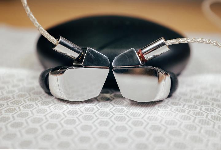 就是好听-FINAL A8000 入耳耳机测评 - 知乎