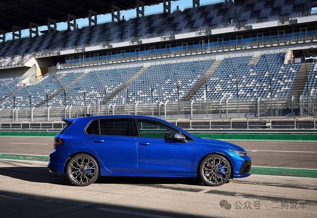 24.7万起售！配333匹2.0T+全时四驱，2025款大众高尔夫R亮相 - 知乎