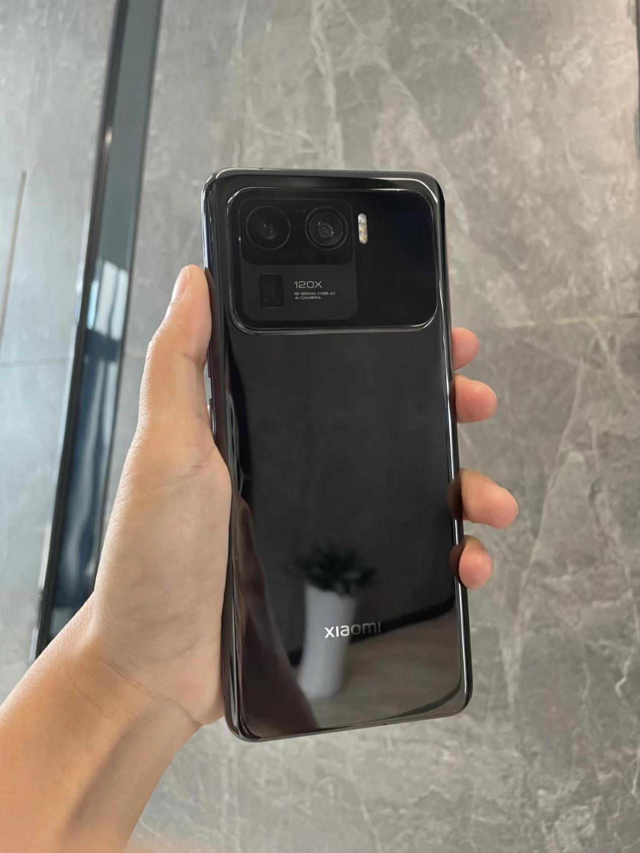 小米11ultra和荣耀magic4pro对比选哪个？