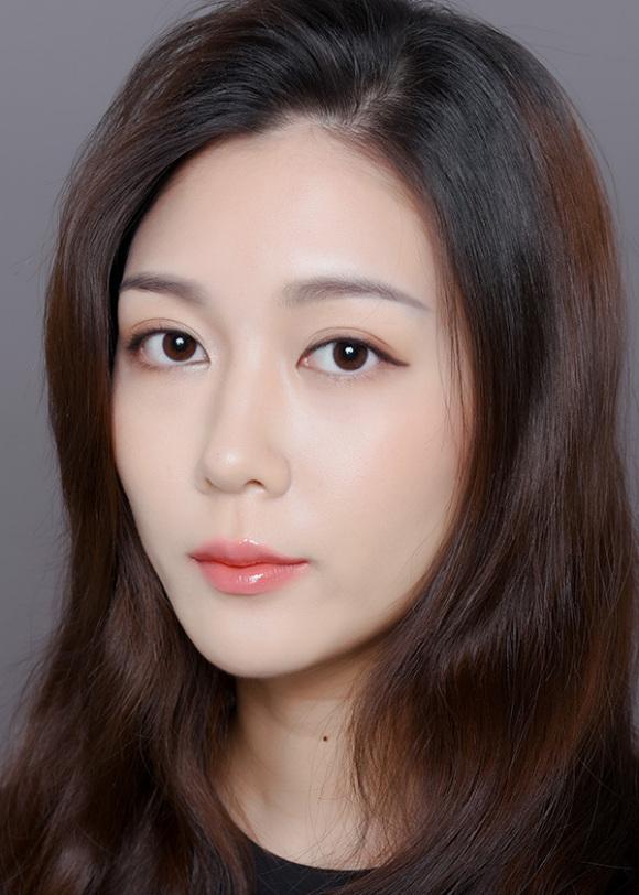 一款干净清透的日常通勤妆 知乎