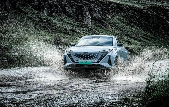 47.8万元起售的BJ90山河经典版，春节开它出游，我看行！ - 知乎