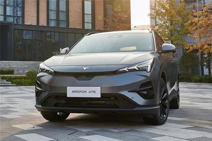 极狐阿尔法T5开启预售，为什么是15万级纯电SUV首选？ - 知乎