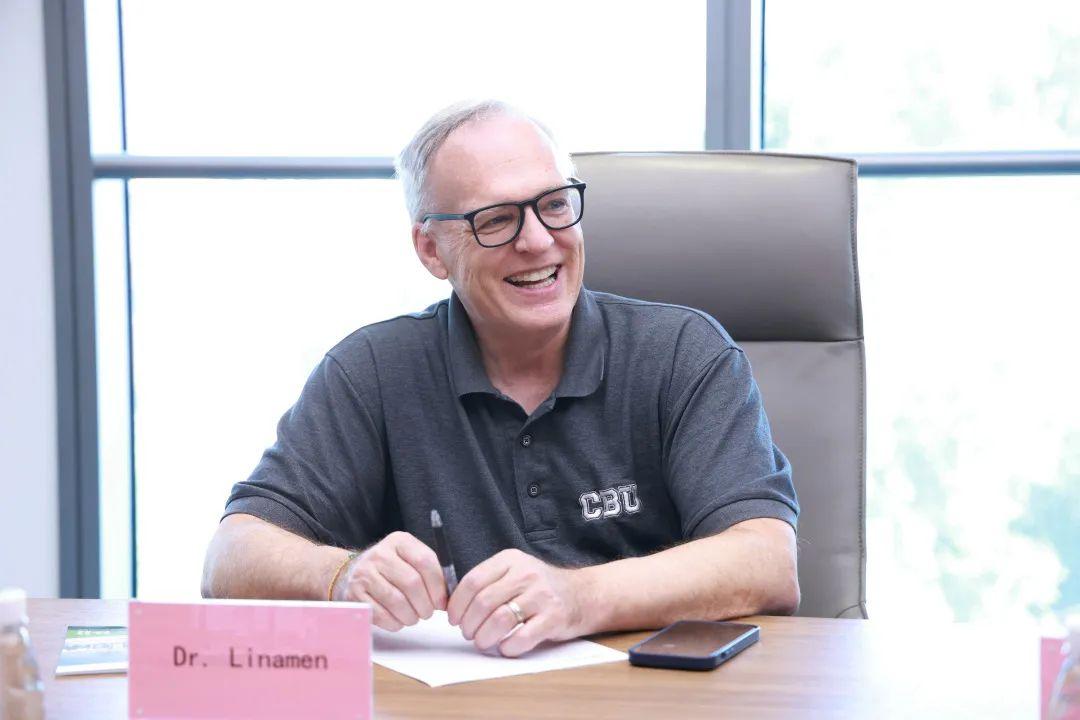 美国加州浸会大学副校长Dr. Larry Linamen一行莅临清控紫荆教育 - 知乎