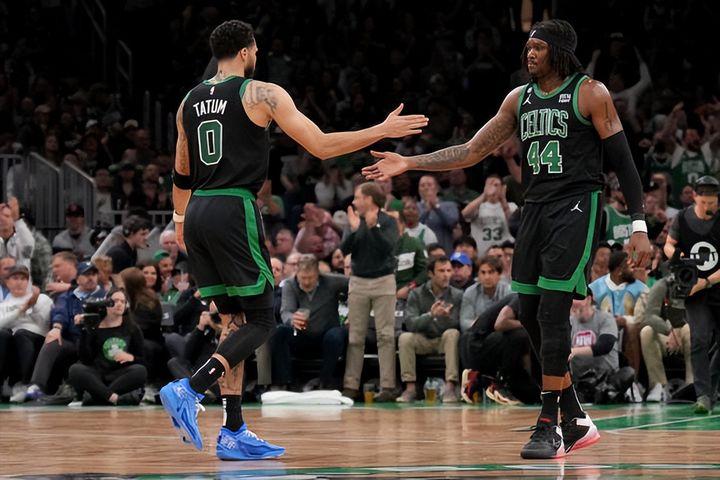 出场时间竟然越来越少了？凯尔特人内线大将也太不受重视了吧？ - 知乎