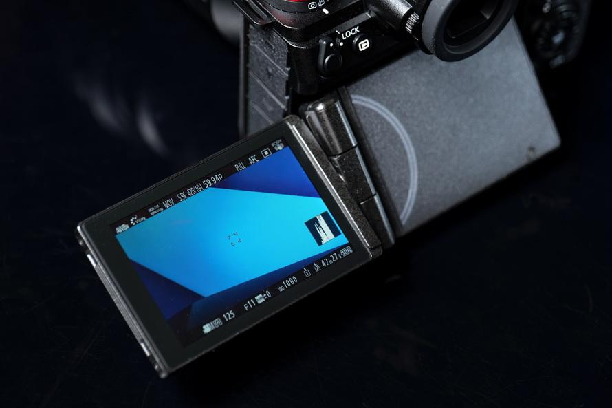 松下LUMIX S1M2无反相机评测：高速连拍、视频双修L卡口新秀 - 知乎